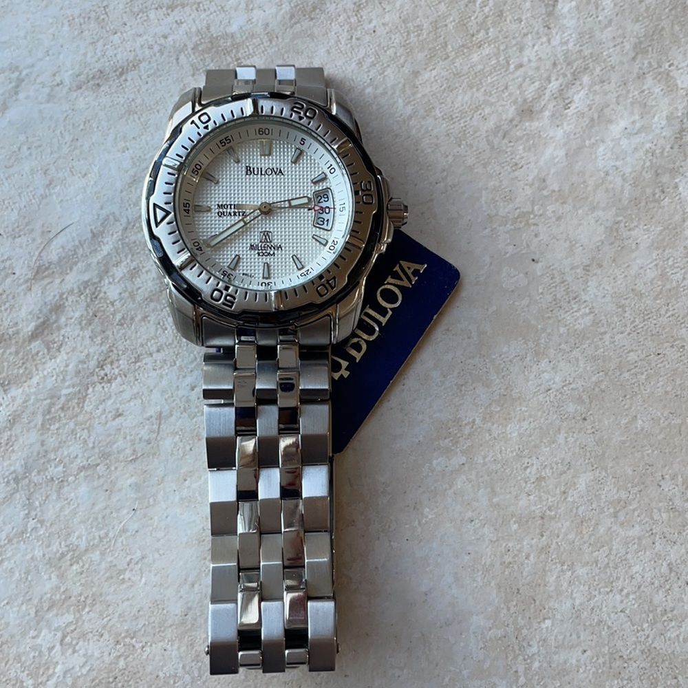 Bulova Men Quartz - Gem